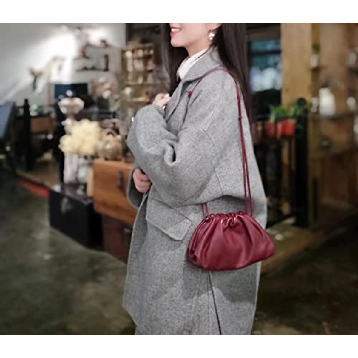 Women's Cow Leather Bag Cloud Shoulder Bag Crossbody Small Bag Pleated Clutch Soft Leather Dumpling Bag Largebags32cm White