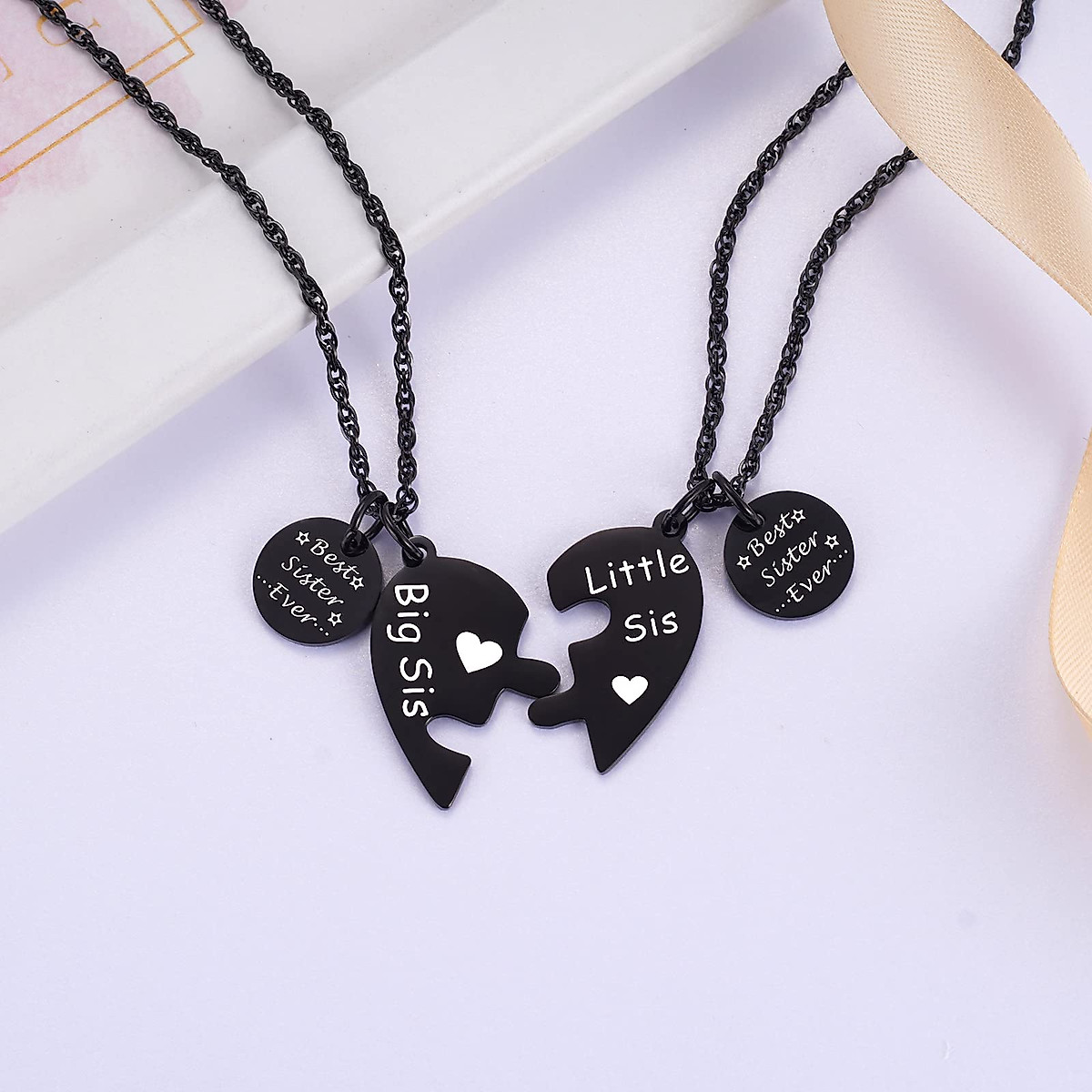 Ralukiia Big Sister and Little Sister Matching Heart Necklace Set for 2, Best Sister Ever Gifts, Birthday Jewelry Gifts for Lil Sis Big Sis