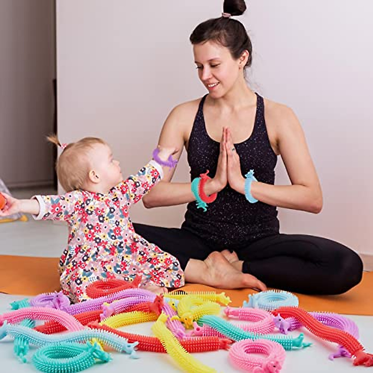 CLUEWR 24 Pack Stretchy String Fidget Toys, Unicorn Sensory Noodle Strings Textured Worm String Easter Egg Fillers for Kids Adults Stress Relief, Party Favors, Christmas Stocking Stuffers