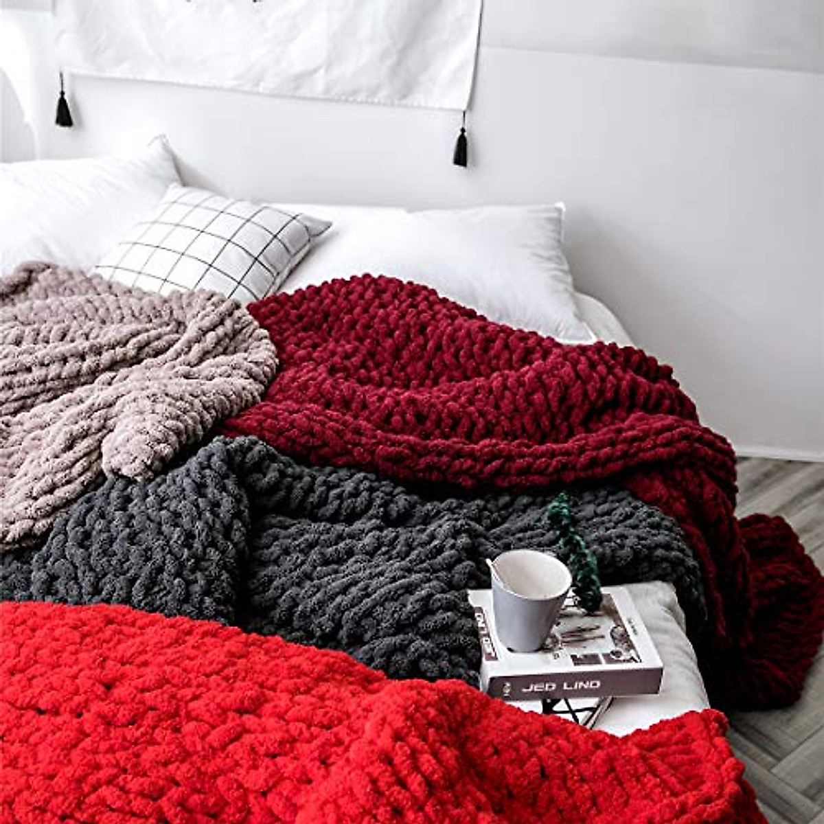 vctops Boho Chenille Chunky Knit Throw Blanket Super Soft Warm Cozy Hand Knit Blankets for Couch Bed Sofa Chair (Red,31"x39")