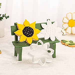 Flycalf Sunflower Cookie Cutters Flower with Plunger Stamps Holiday PLA Baking Accessories Cutter Molds Decorative Party 3.5" Kitchen Cake Supplies