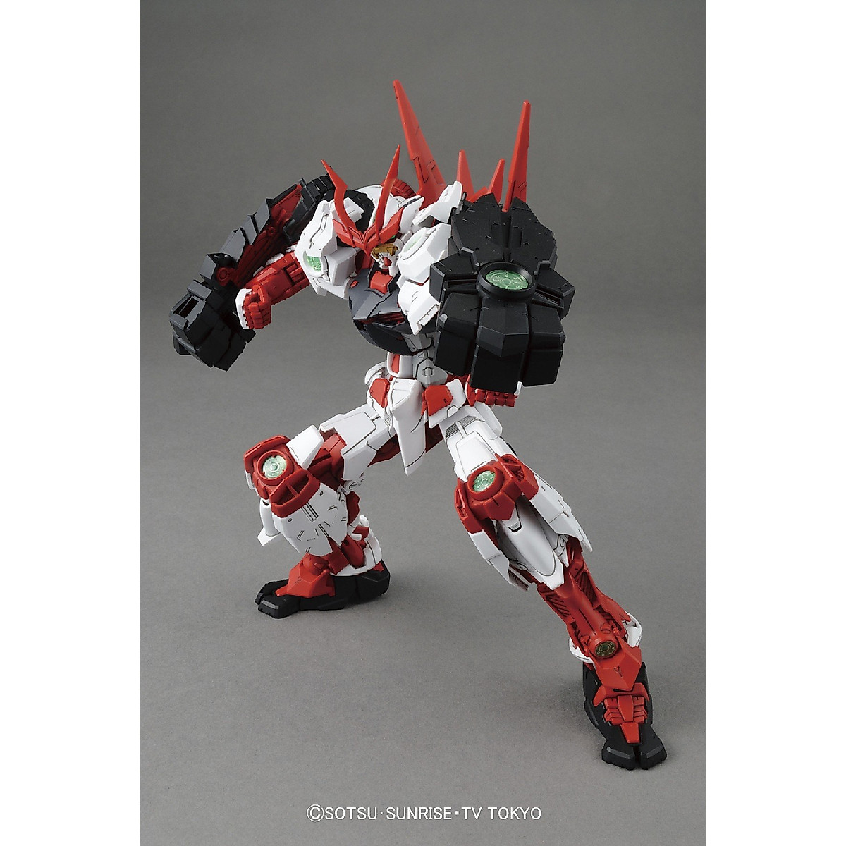 Bandai Hobby MG Sengoku Astray Gundam Model Kit (1/100 Scale)