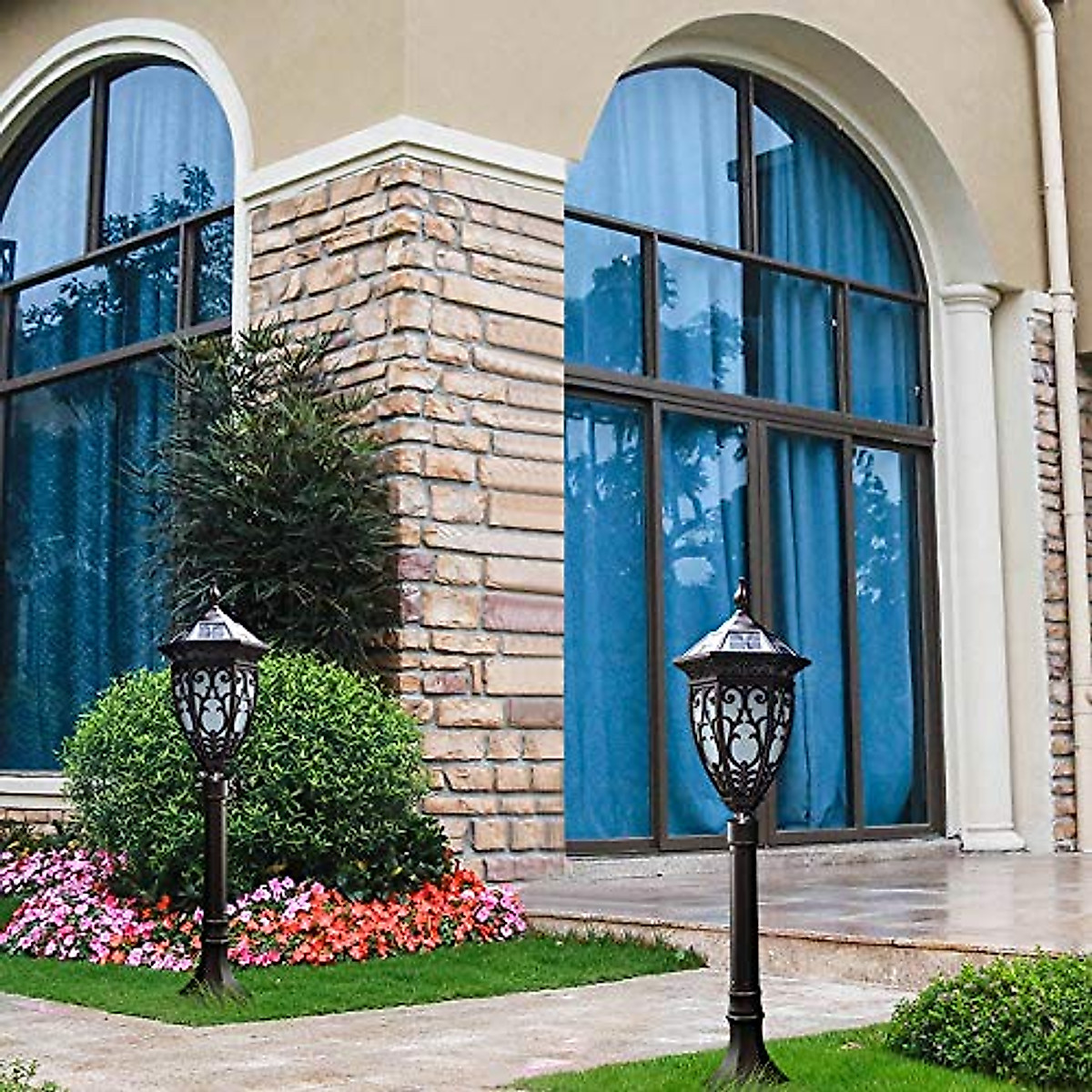 Vintage Outdoor Aluminum Cast Glass Lantern Solar LED Column Light Post Lamp American Home Villa Courtyard Lawn Pillar Light Outside Park Street Light IP65 Rainproof Deck Patio