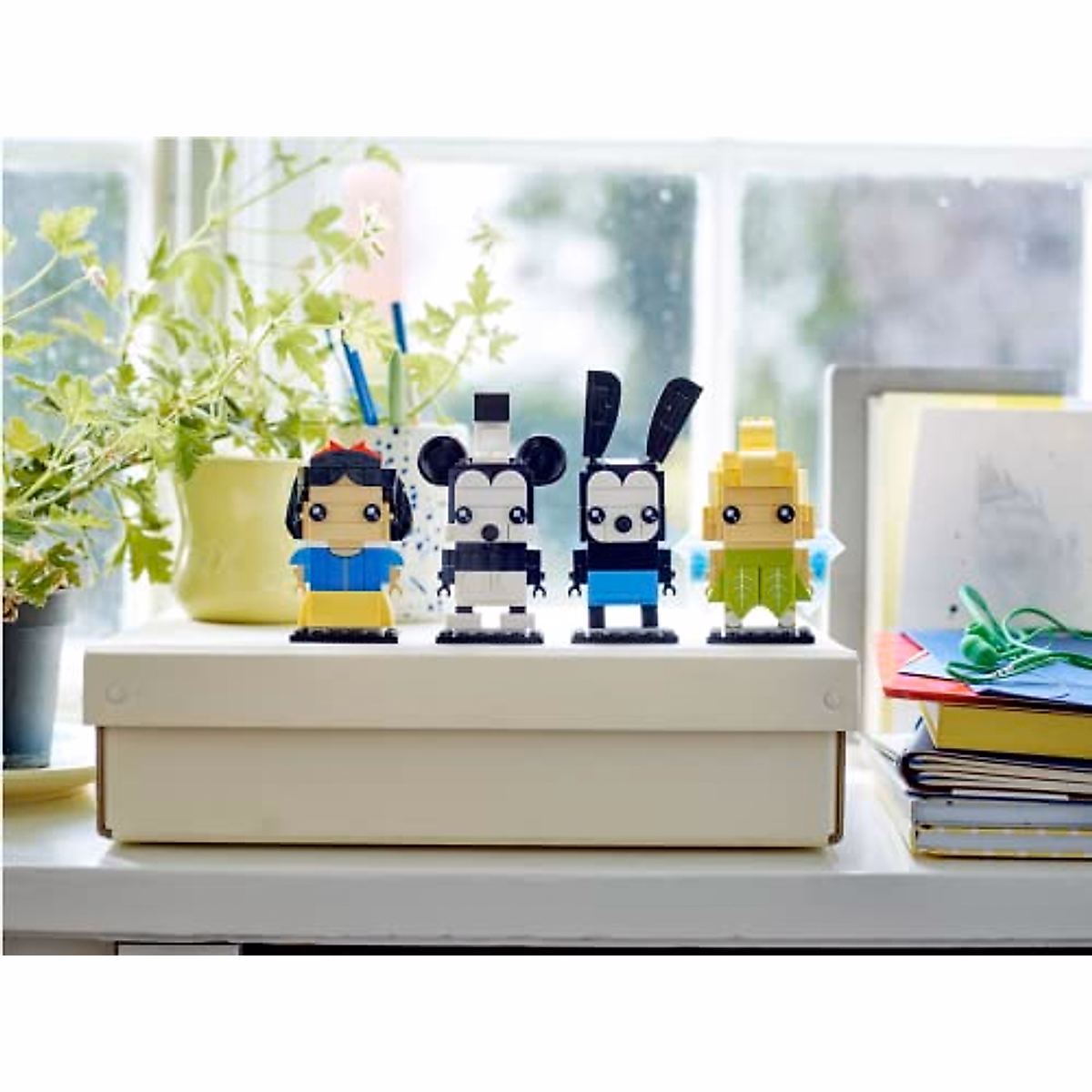 LEGO BrickHeadz Disney 100th Celebration Mickey Mouse, Snow White, Tinkerbell & Oswald The Lucky Rabbit
