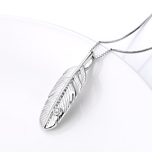 DAOCHONG S925 Sterling Silver Feather Pendant Necklace 18inches Box Chain