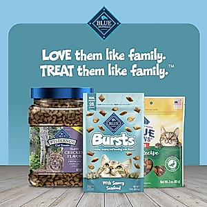 Blue Buffalo Bursts Crunchy & Creamy Cat Treats, Great for Training, Savory Seafood, 12-oz Tub