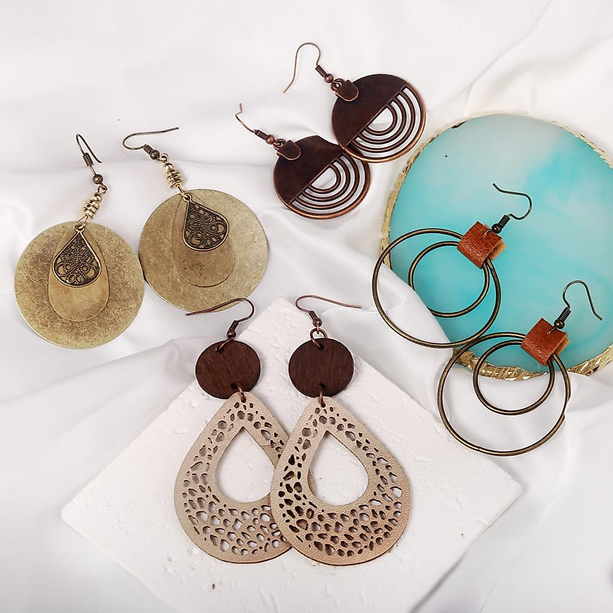 9 Pairs Boho Vintage Wooden Round Geometric Leather Earrings Retro Hollow Out Circle Earrings Big Lightweight Statement Jewelry Suitable for Women