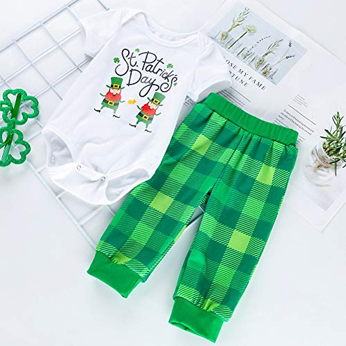 AGQT Toddler Baby Boy Girls St. Patrick's Day Outfit Set Green Shamrock 2pcs Romper Pant Set Two Elf Size 12-24 Months(80)