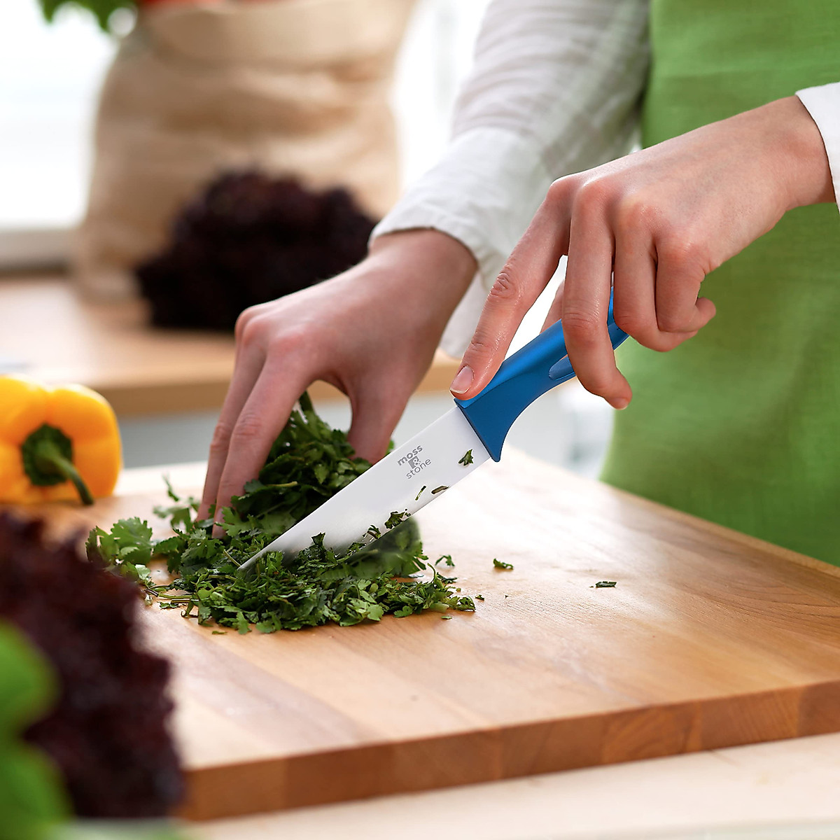 Moss & Stone Kitchen Cutlery White Ceramic Knife Set, Ceramic Knife Set and Fruit Peeler, Rust Proof & Stain Resistant, Kitchen Cooking Knife Set 5 pieces Blue Knives