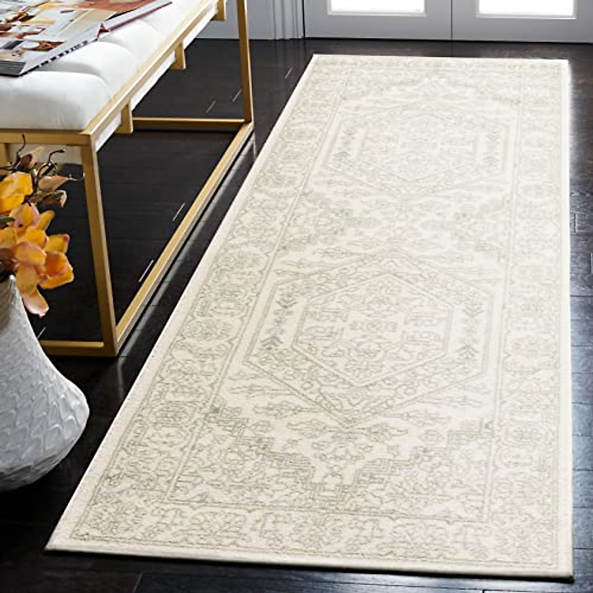 Safavieh Adirondack Collection 4' x 6' Sage/Ivory ADR108W Oriental Medallion Non-Shedding Entryway Living Room Foyer Bedroom Accent Rug