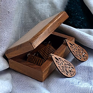 S.B.ARTS Premium Wooden Mini Jewellery Box Plain -Trinket Box for Ladies-Jewellery Storage Case-Antique Look-Traditionally Handcrafted-Home Decor Accessories-Ideal Gift for Women, Girls.