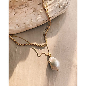 Cult of Sun Pearl Pendant Necklace 18K Gold Plated, Gold Plated, Pearl