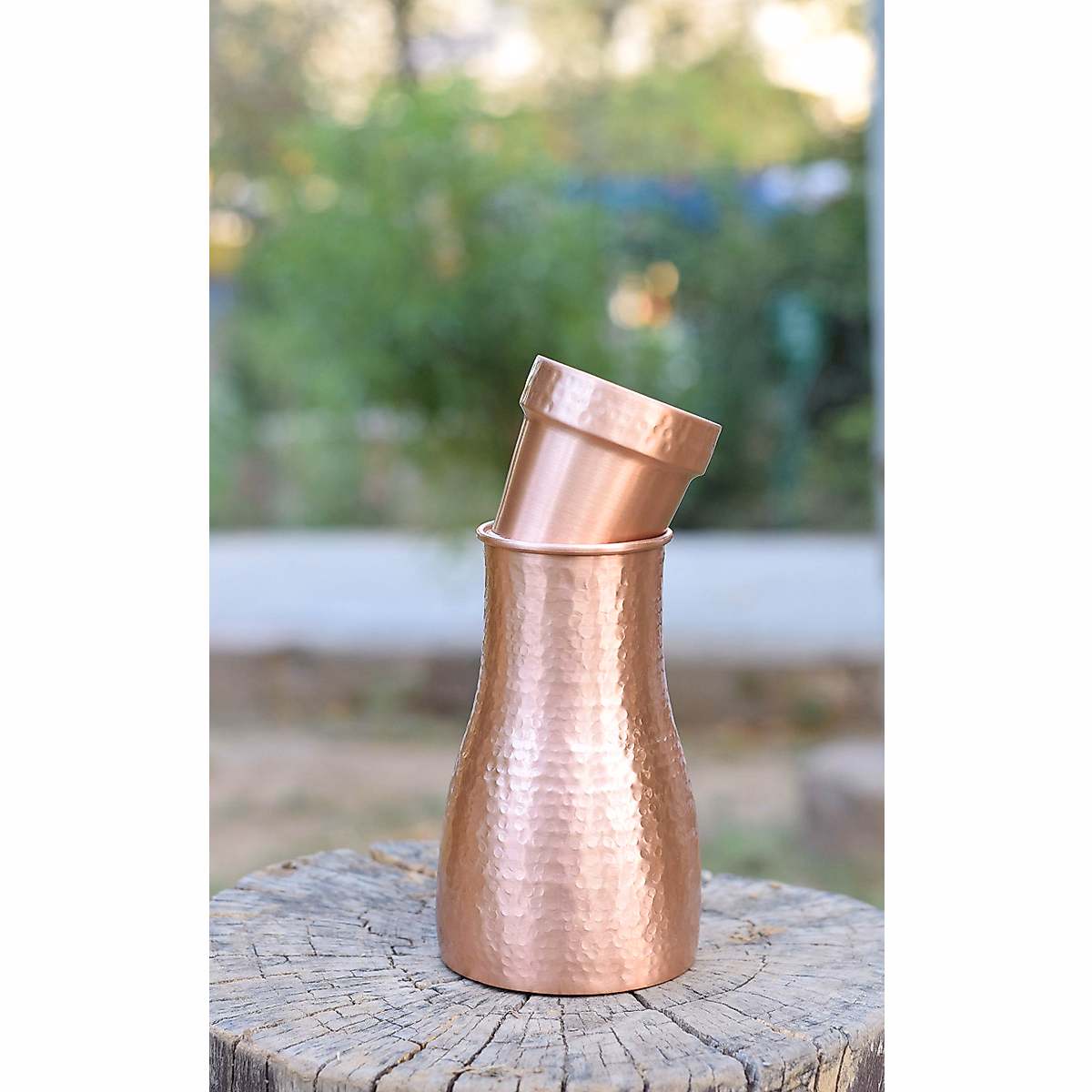De Kulture Hammered Pure Copper Carafe Pitcher With Cap, Ideal Drinkware With Ayurveda and Yoga Benefits, 4 x 8 Inches (DH), 1 litre
