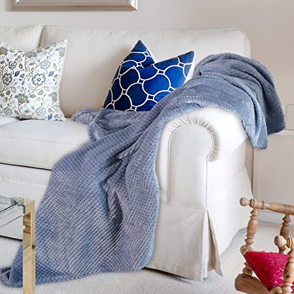 Tronssien Fleece Throw Blankets Super Soft Flannel Cozy Blankets Washable Lightweight Fuzzy Blanket for Couch Sofa Bed Office Throw Size Warm Plush Blankets for All Season (50'x 60')
