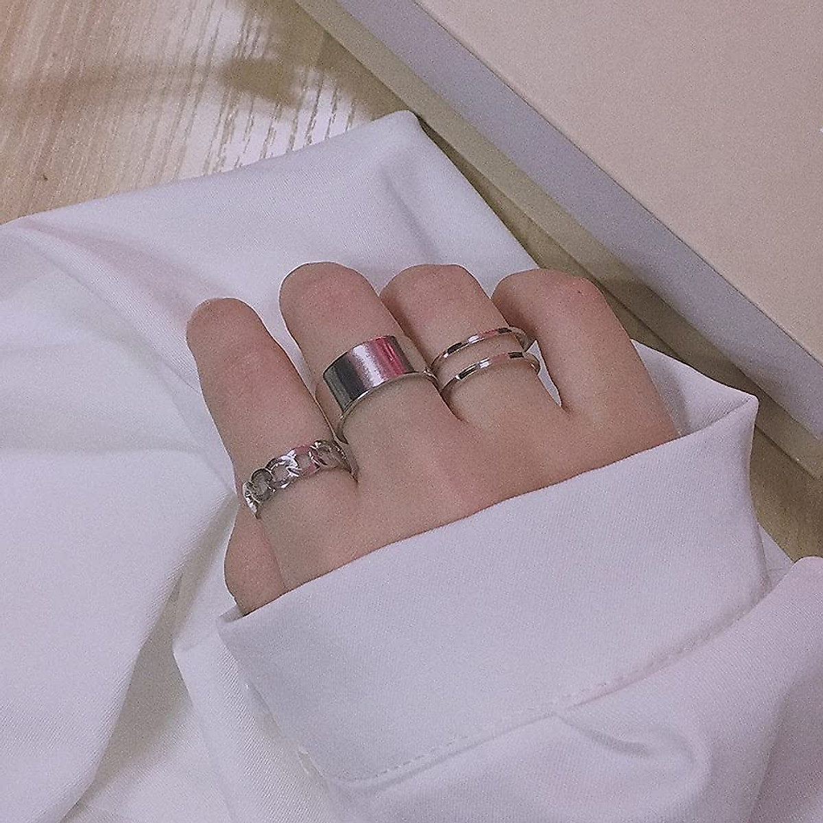 HUJUON 10-17Pcs Gothic Punk Rings Set,Vintage Chain Finger Rings Adjustable Alloy Biker Obsidian Chain Open Rings Knuckle Stackable Midi Ring Joint for Women (10pcs)