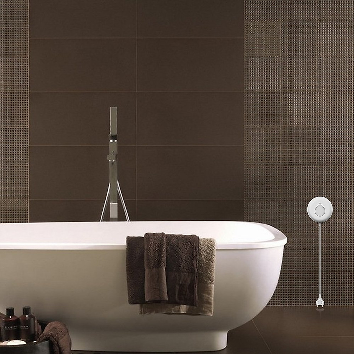 Securifi Water Leak Detection Kit: Almond 2015 Router and 1x Flood Sensor