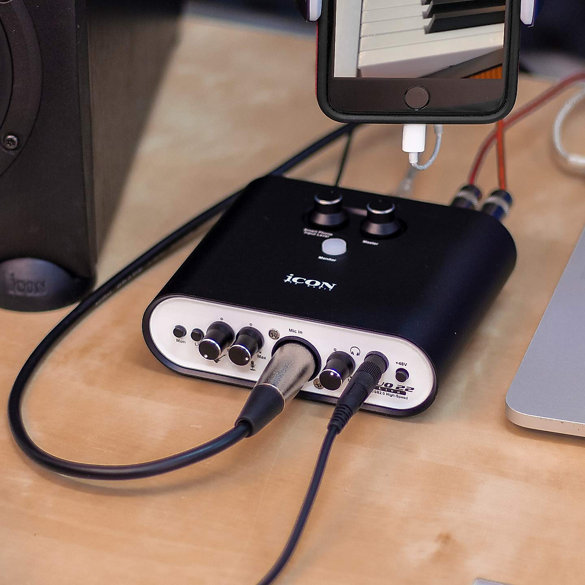 Icon Pro Audio USB Audio Interface with Mobile Streaming Capabilities, Duo 22 Live (1 mic preamp)