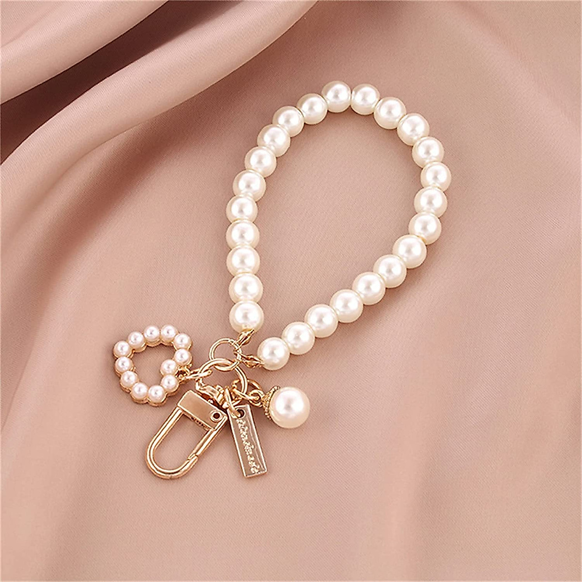 JJLFresheners Women's Imitation Pearl Chain, Golden Car Key Chain Backpack Key Pendant Accessories Key Ring Charm Gifts, Love Heart Car Keychain 1PC