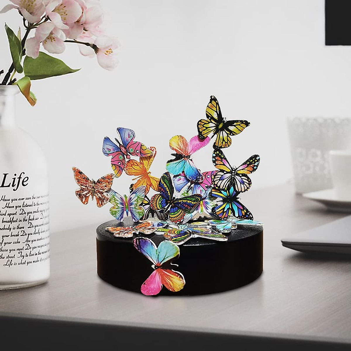 LICRAFT Desk Sculpture Butterflies Desktop Stress Relief Toy Fidget Toy for Anxiety Office Gift (22pcs Butterflies)