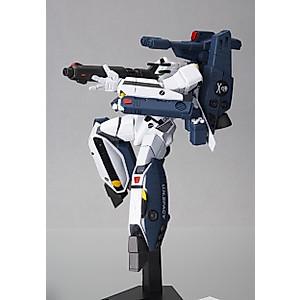 Revoltech: 036 Macross VF-1S Roy Focker Valkyrie Action Figure by Kaiyodo
