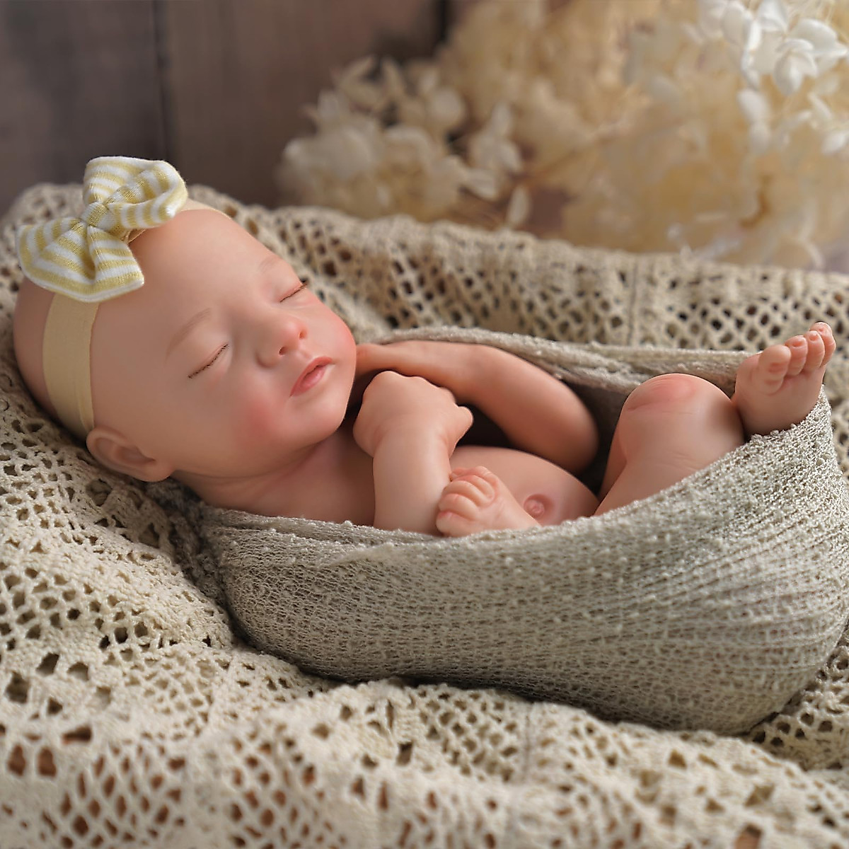 BABESIDE Lifelike Reborn Baby Dolls - 16 Inch (Weight 4 Lb) Full Platinum Silicone Reborn Baby Dolls Anatomically Correct Sleeping Baby Girl Real Life Baby Dolls with Gift Box