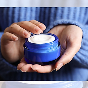 Lil Ray 1 oz Round Cobalt Blue Glass Jar with Inner Liners and Gold Lid (12pcs)