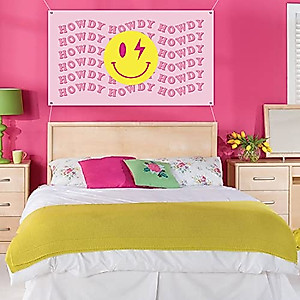 Y1tvei Preppy Cowgirl Room Decor Party Banner Aesthetic Pink Howdy Happy Face Tapestry Backdrop Modern Preppy Photography Background for Teen Girls Bedroom College Dorm Wall Hanging Props Photo Booth