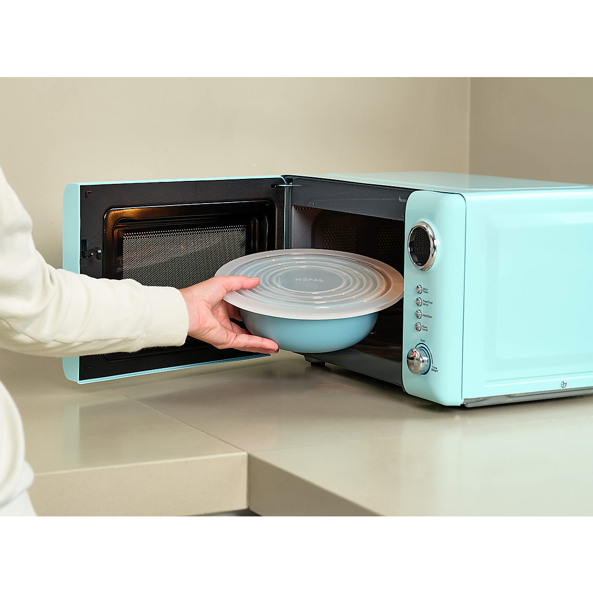 MEPAL, Cirqula Multi Food Storage and Serving Bowl with Lid, Food Prep Container, Shallow, Nordic Berry, 0.8 Quart (750 milliliters, 25 ounces), 1 Count