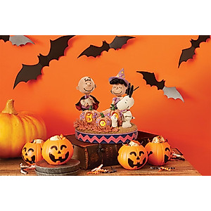 Enesco Peanuts by Jim Shore Peanuts The Gang Dressed for Halloween Figurine, 5.55 Inch, Multicolor
