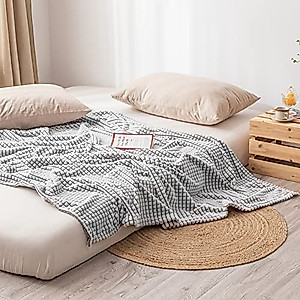 LOMAO Flannel Blanket Throw Blanket Soft Warm Fleece Blanket Lightweight Blanket with Grid Pattern for Couch Sofa Bed Chair Home Decor (Grey+Flannel, 51"x63")