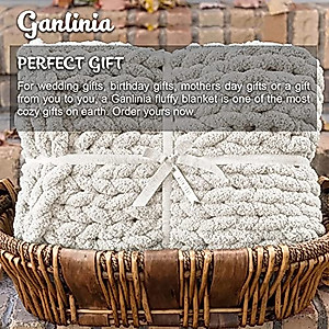 Chunky Knit Blanket Throw Handmade with Chenille Yarn Giant Thick Soft Throw for Couch Sofa Bed Home Decor Machine Washable, Beige 40x50