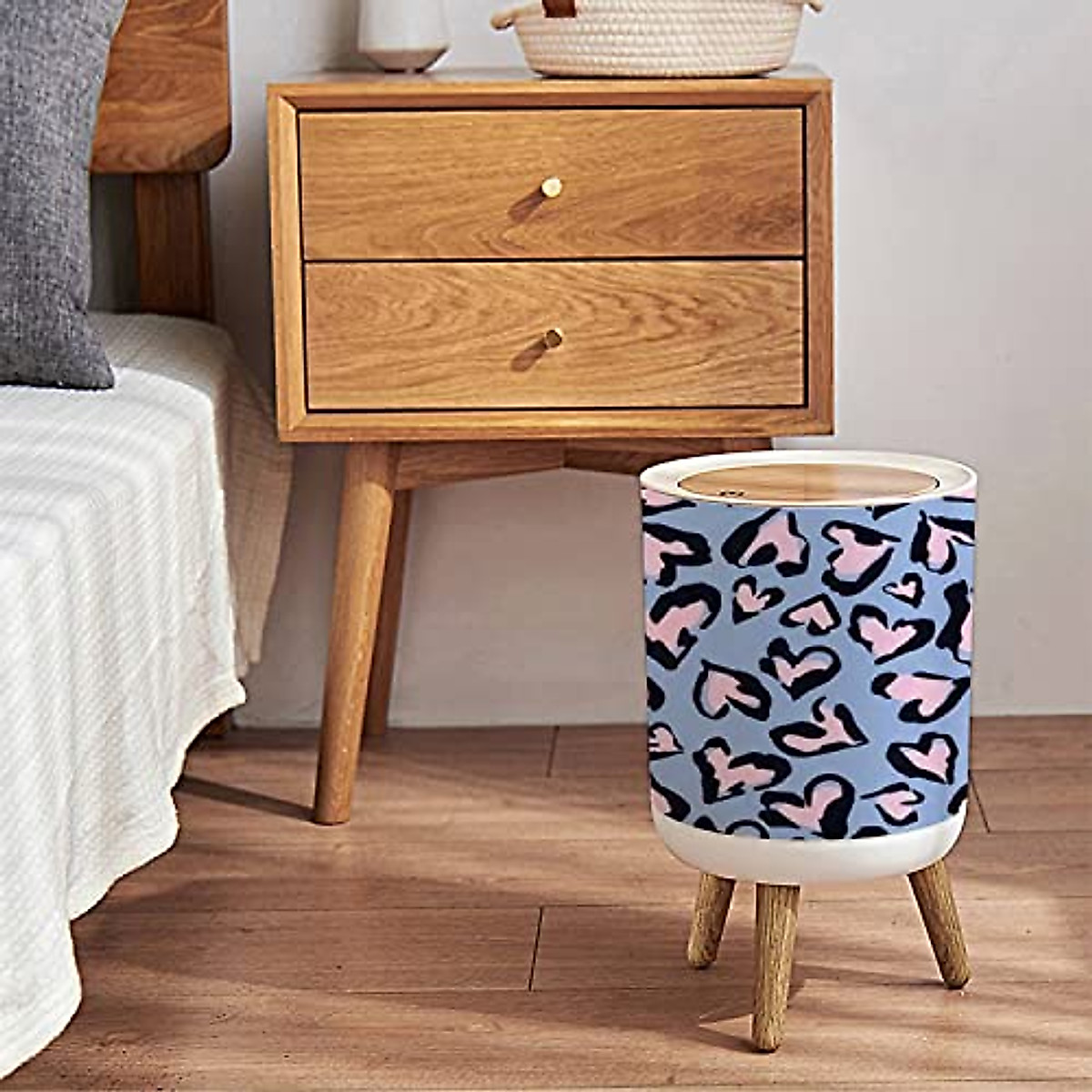 Small Trash Can with Lid Leopard Seamless Print Abstract Repeating Heart Leopard Skin Imitation Round Recycle Bin Press Top Dog Proof Wastebasket for Kitchen Bathroom Bedroom Office 7L/1.8 Gallon