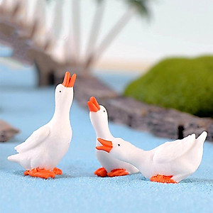 QIANSHENG 3Pcs Cute Mini Swans Resin Miniature Goose Figurine Fairy Garden Plant Flower Pots Bonsai Ornaments for Micro Landscape Dollhouse Decoration Cake Toppers DIY Cake Decorating