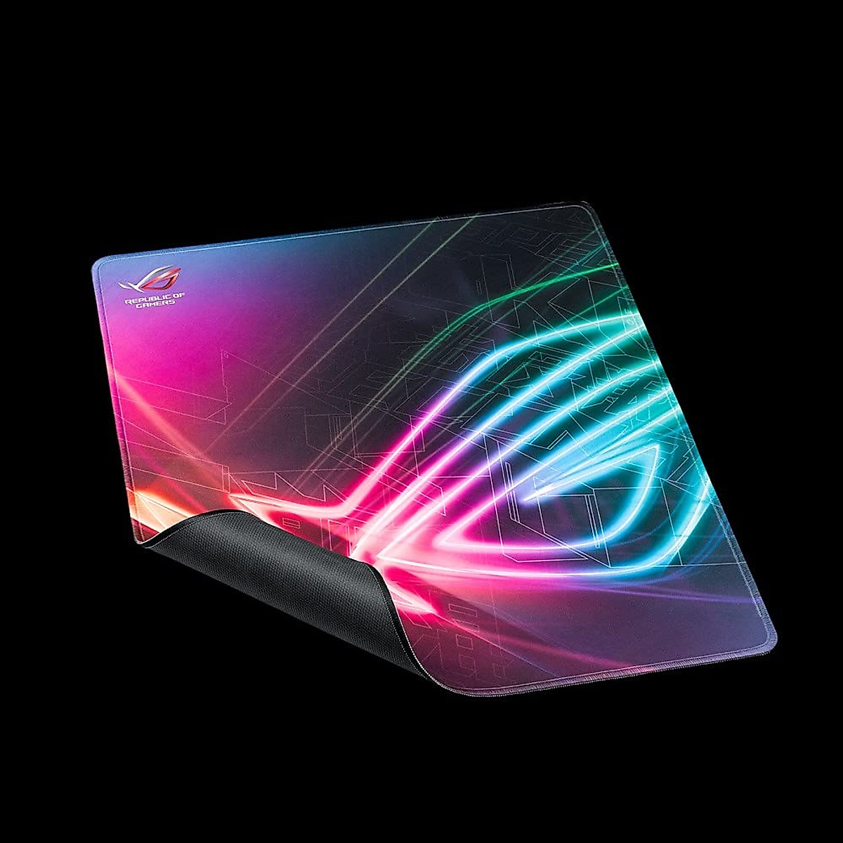 ASUS Rog Strix Edge Vertically Orientated Gaming Pad with Anti Fray Stitching