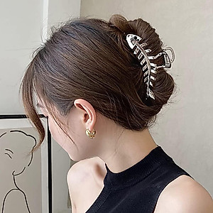 1Pcs Sliver Fish Bone Hair Clips Large Metal Fishbone Hair Claw Clips Fashion Geometry Hair Clamps Crabs for Women Thick and Thin Tortoise Strong Hold Hair Styling Hair Accessories