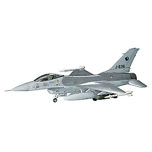 Hasegawa 1/72 F-16A Plus Fighting Falcon