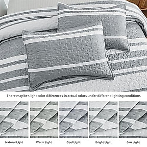 Andency California King Quilt Set Grey White (112x104 Inch), 3 Pieces (1 Cal King Patchwork Striped Printed Quilt and 2 Pillowcases), Soft Lightweight Reversible Microfiber Bedspread Coverlet Bedding