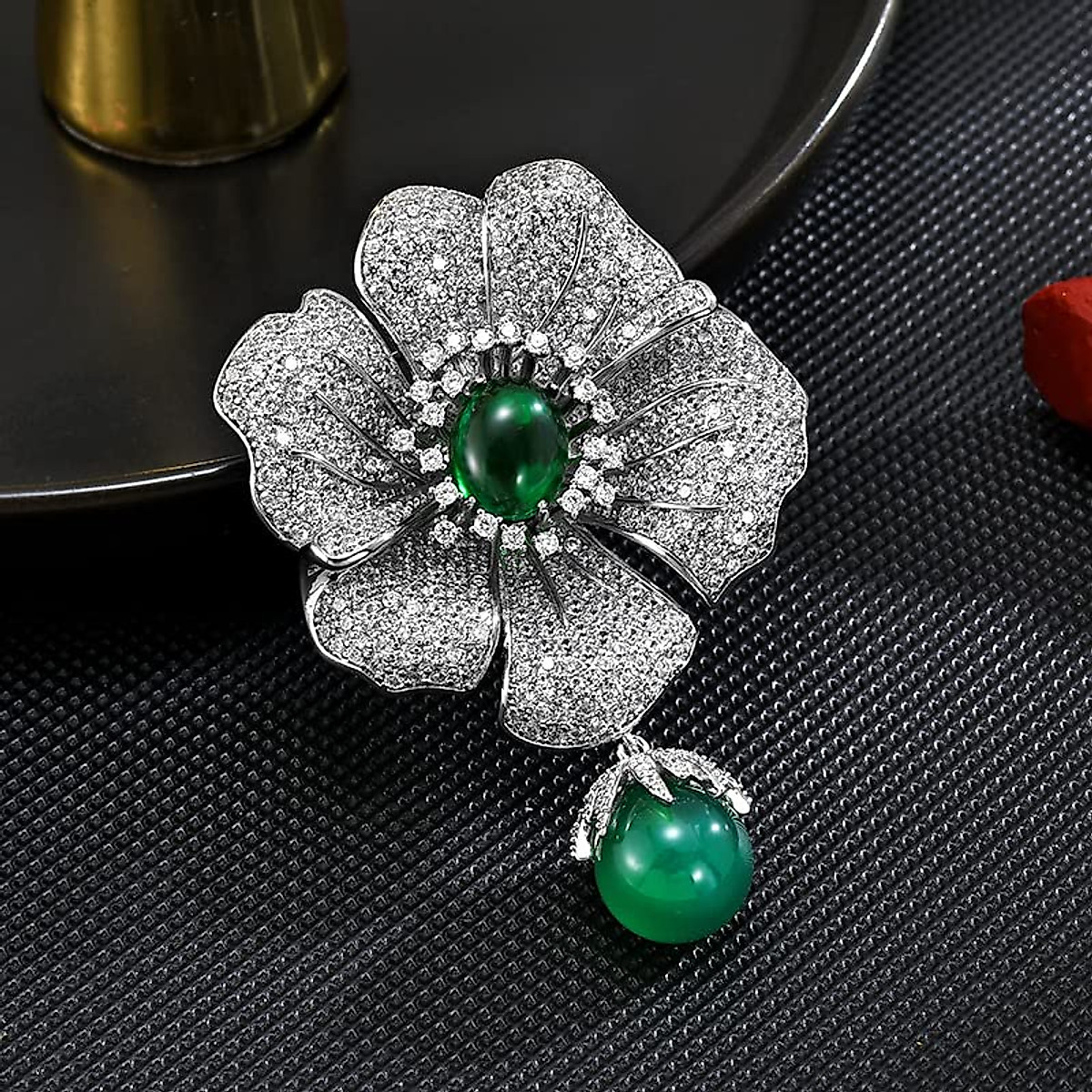 AILONMEI Silver Holiday Brooches For Women Fashion Large Camellia Brooch Christmas Gift (Camellia, Silver)