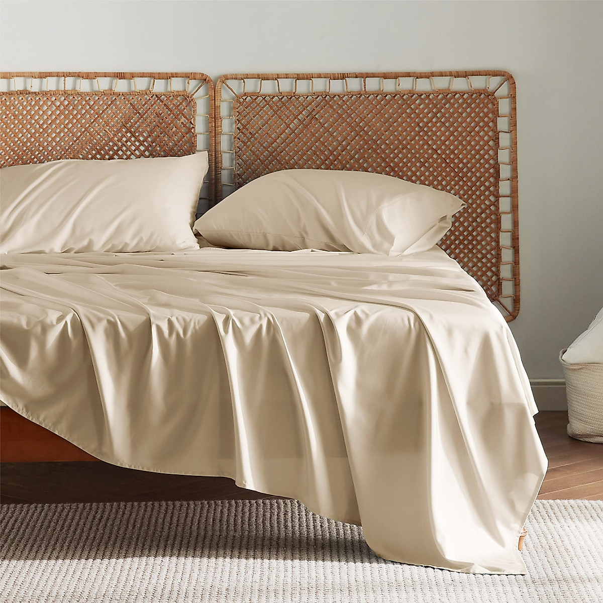 Bedsure California King Sheet Set, Cooling Sheets for Hot Sleepers, Rayon Derived from Bamboo, Breathable & Soft Deep Pocket Up to 16 Inches, Hotel Luxury Silky Bedding, Bedsheet & Pillowcases, Beige