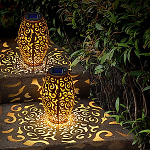 WENMER Solar Lantern Solar Hanging Lanterns Waterproof Outdoor Garden Solar Lanterns Outdoor Solar Powered Lantern Retro Metal for Patio Pathway Walkway Yard Christmas