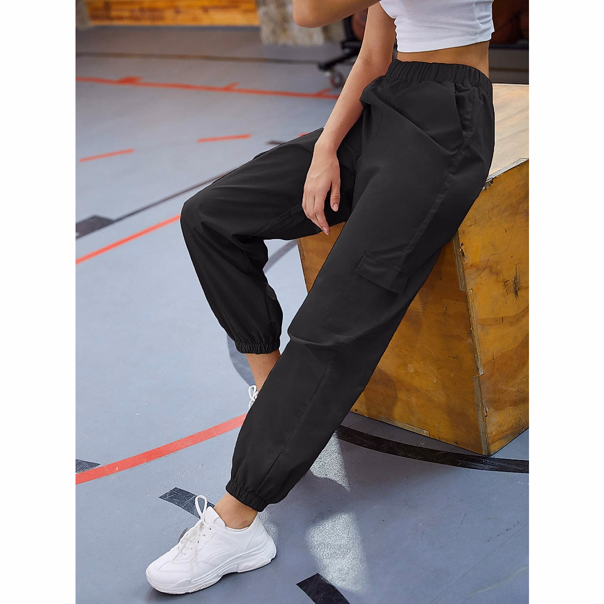 SweatyRocks Women's Casual Elastic Waist Jogger Workout Cargo Pants with Pockets Pure Black XS