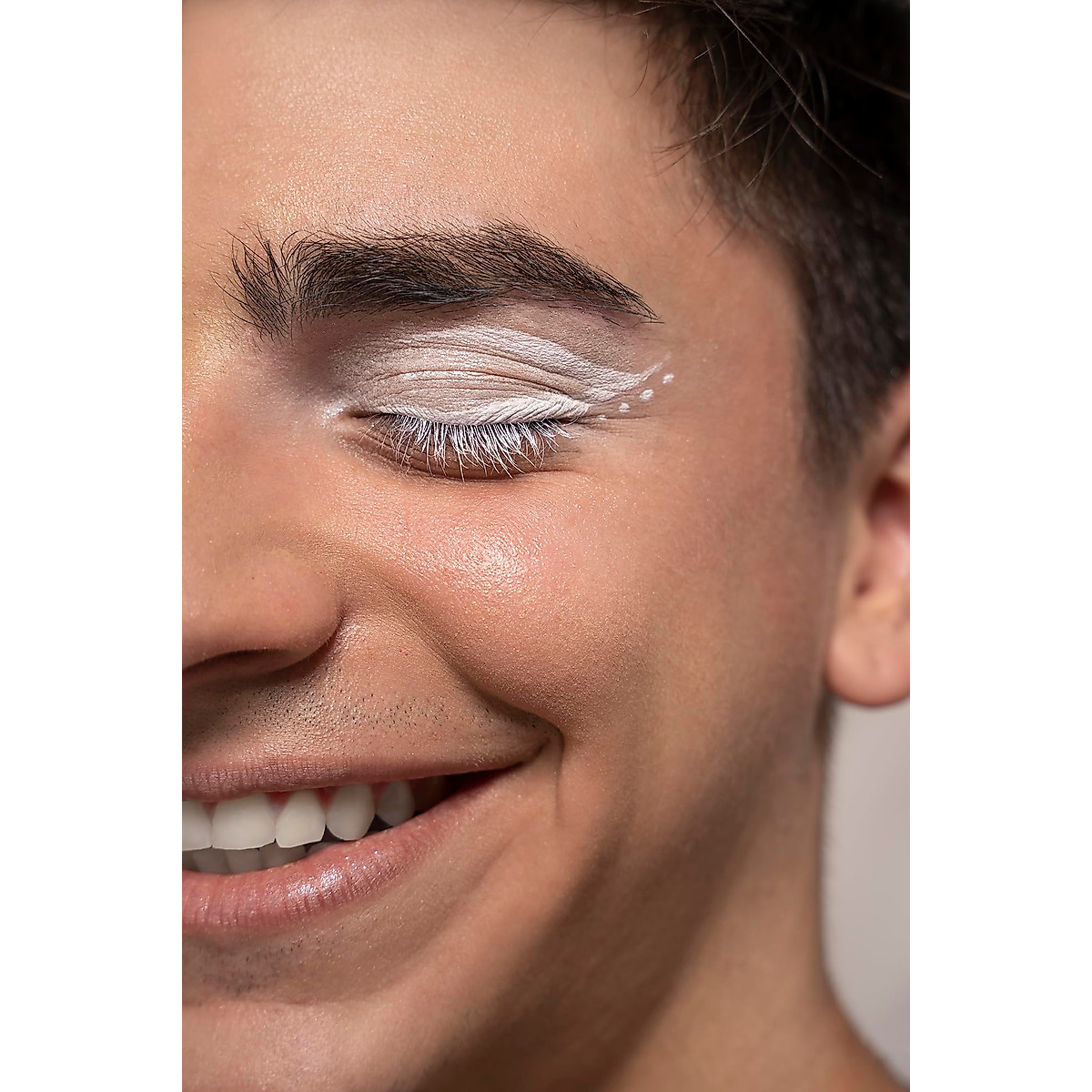 DELISOUL UV Neon Liquid Eyeliner, Matte Colored Eyeliner Pen, Waterproof Smudge-proof Pigmented Eye Liner, Glow Brightly Under UV Lights, Colorful Eye Makeup For Rave Party Music Festival, Neon White