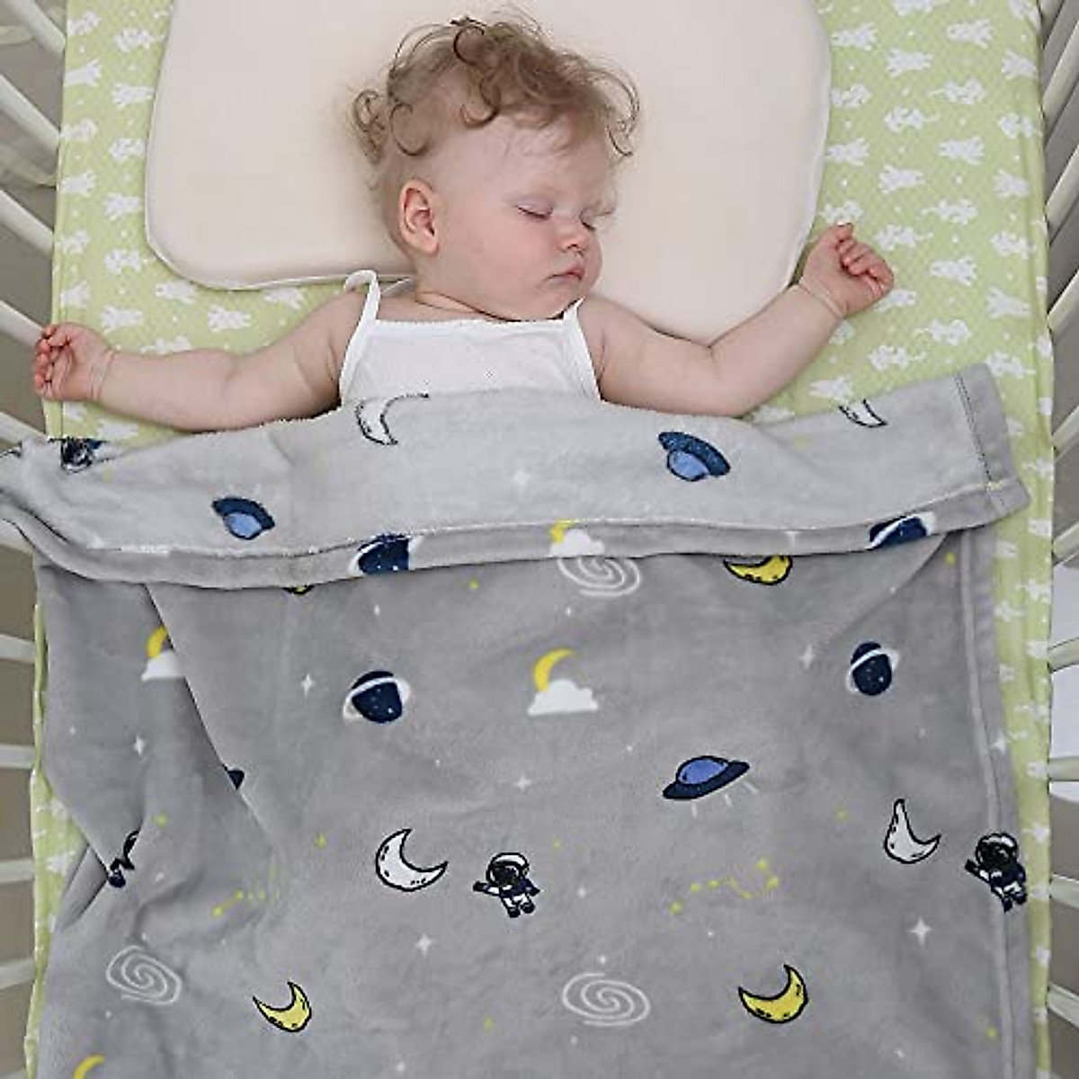 DaysU Plush Flannel Baby Blanket Super-Soft Lightweight, Printed Fleece Baby Blanket for Boys, Portable Bed Throws for Baby Crib and Toddler Bed, Grey Space, 30”x40”