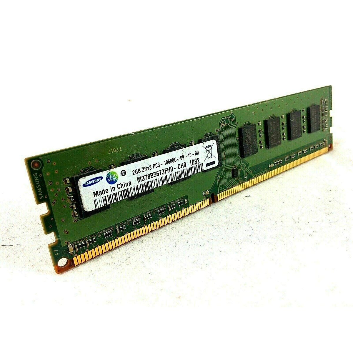SAMSUNG M378B5673FH0-CH9 240 PIN, DDR3 SDRAM, 1.5 V, Memory Board, 166 MHZ Memory Clock, 1333 MHZ Speed, 2GB, 1 Channel