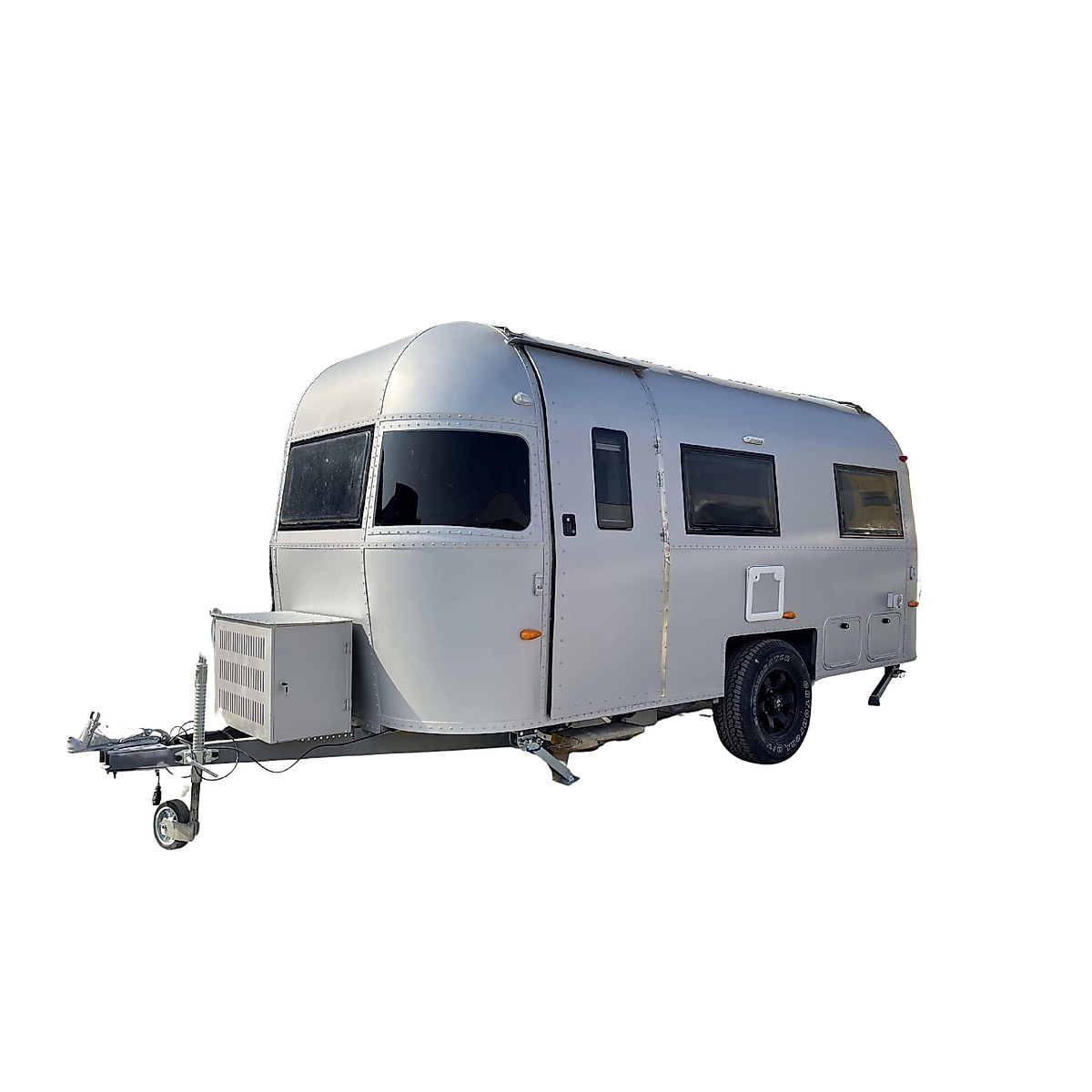 Airstream Caravans Trailer with Bedroom/Living Room/Bathroom and Kitchen.Now Travelling is Much Easy, 24 * 7.15 * 8ft.