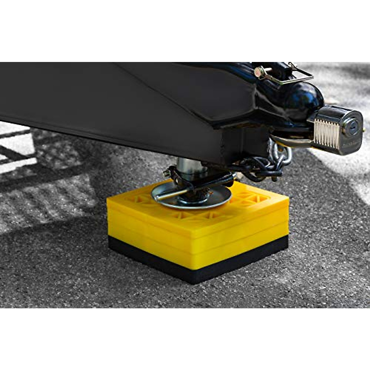 Camco Camper/RV Leveling Block Flex Pad | Features Flexible Non-Slip Design & Crafted of UV-Resistant Weatherproof Recycled Material | Great for Gravel, Tree Roots, and Uneven Surfaces | 2-Pk (44600)