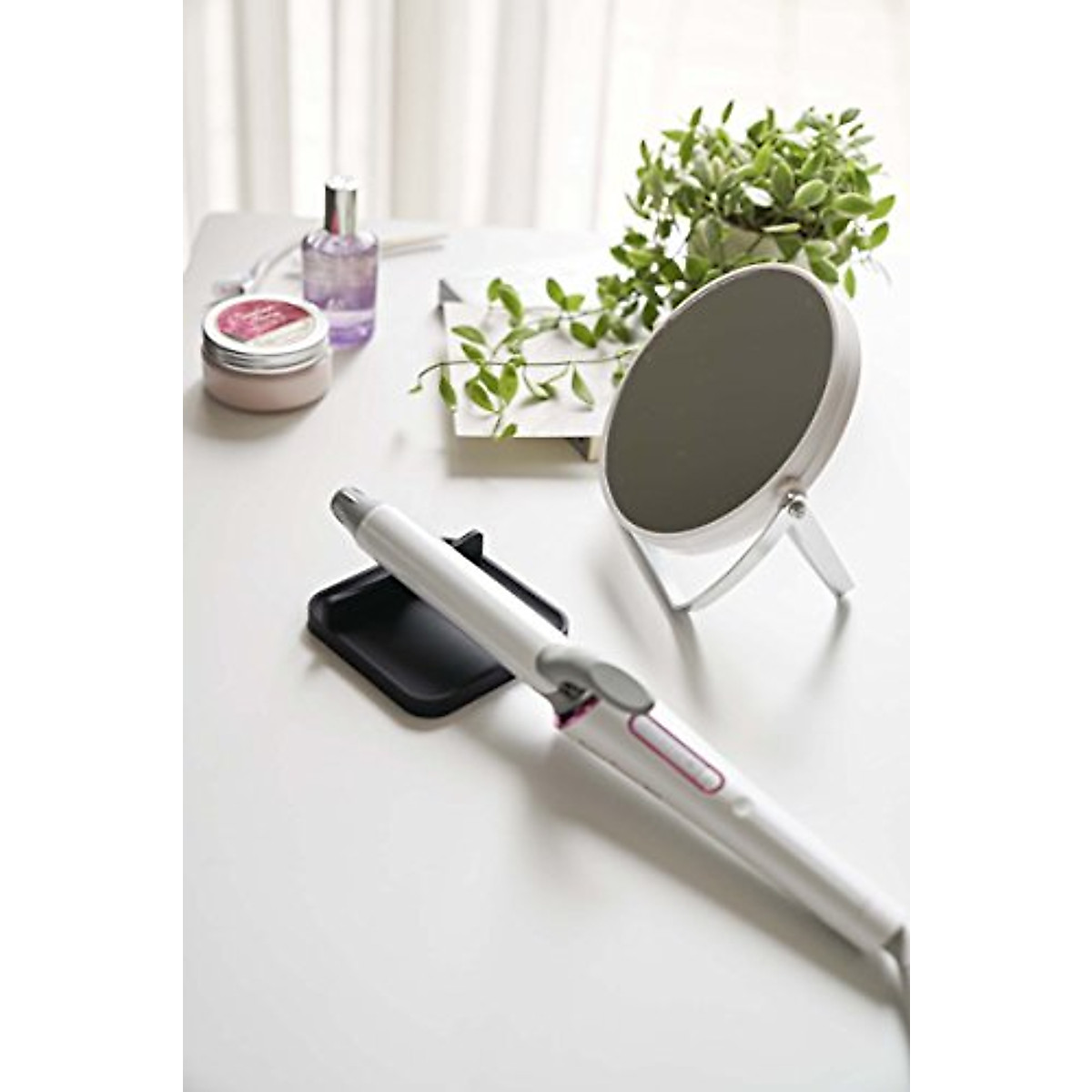 Yamazaki Home Haircare Appliance Rest Heat Resistant Styling Tool Holder/Mat Straightener/Curling Iron | Silicone | Hair Care, One Size, Black