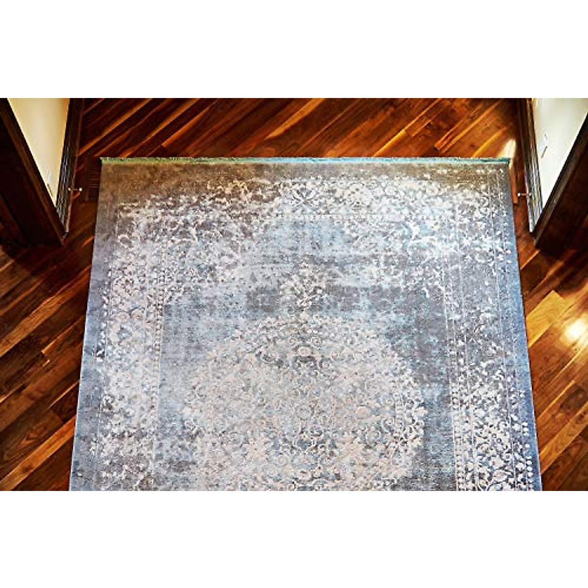Unique Loom Traditional Classic Intricate Design with Distressed Vintage Detail, Area Rug, 10 ft x 13 ft, Light Blue/Ivory