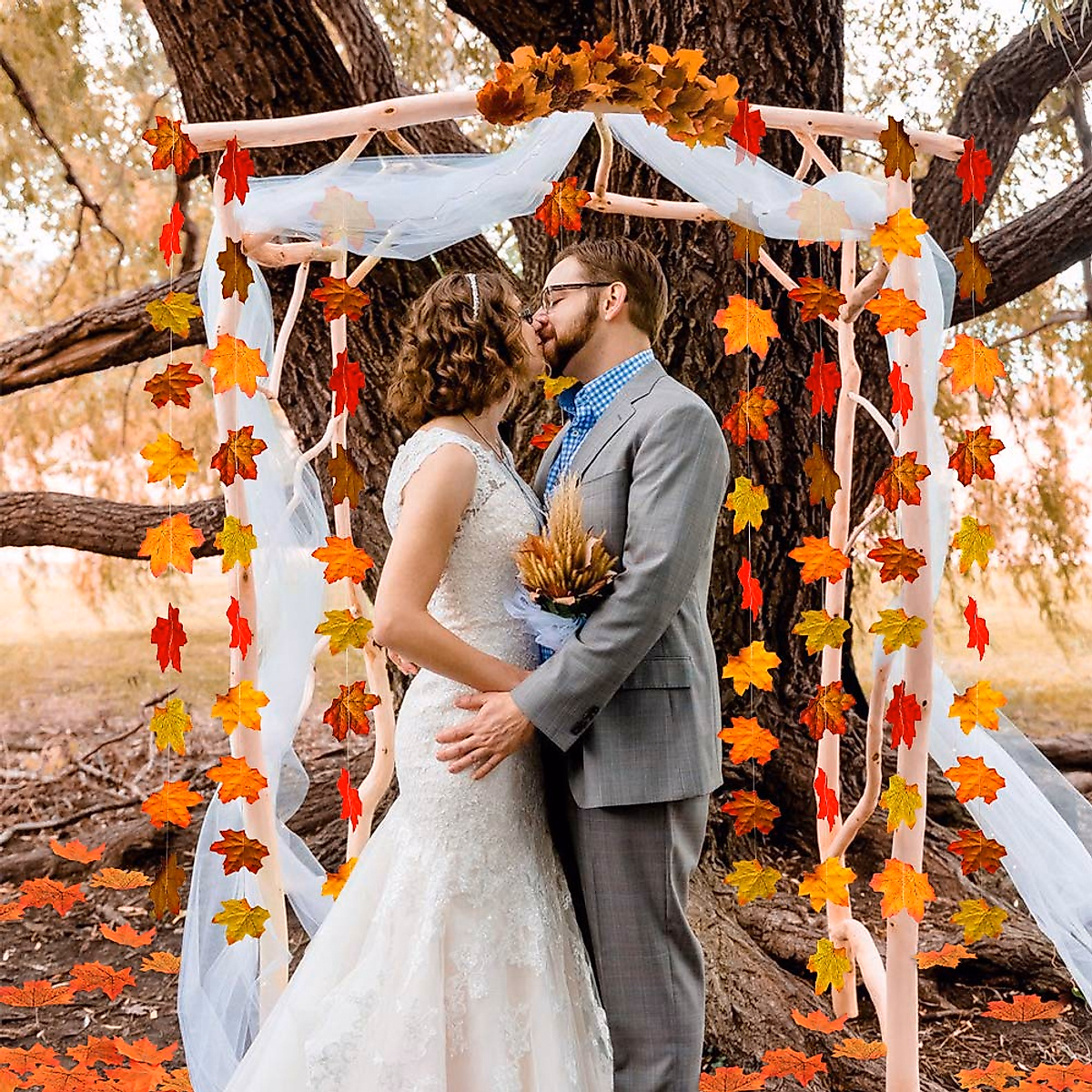 FHzytg Fall Maple Leaf Garland, Artificial Autumn Maple Leaves Plants Vine Hanging Garland for Home Garden Kitchen Office Wedding Wall Doorway Party Backdrop Decoration Thanksgiving Decor 6.6ft Long