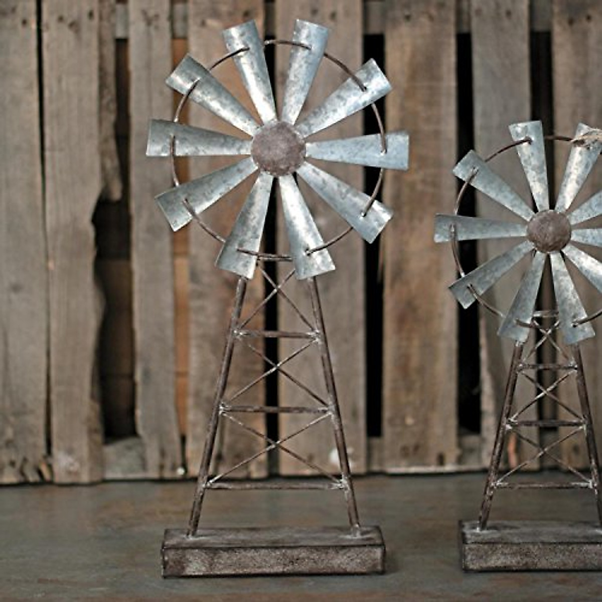 Foreside Home & Garden Large Metal Distressed Windmill Table Decor
